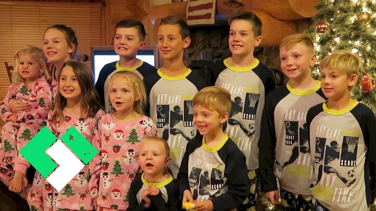 Our Annual Family Holiday Cabin Trip Begins! | Clintus.tv - YouTube