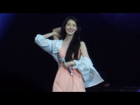 [FANCAM] 240609 IU (아이유) - LILAC (라이락) @ H.E.R WORLD TOUR IN KUALA LUMPUR