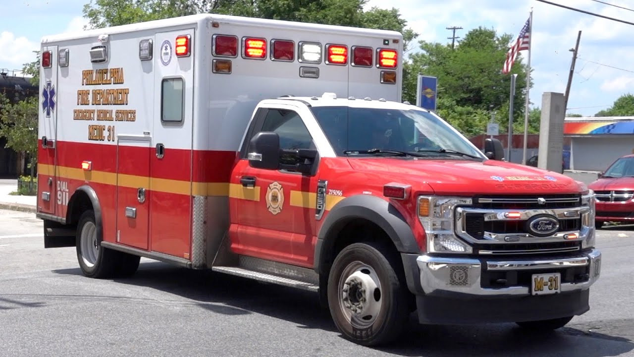 PFD Medic 31 Responding - YouTube