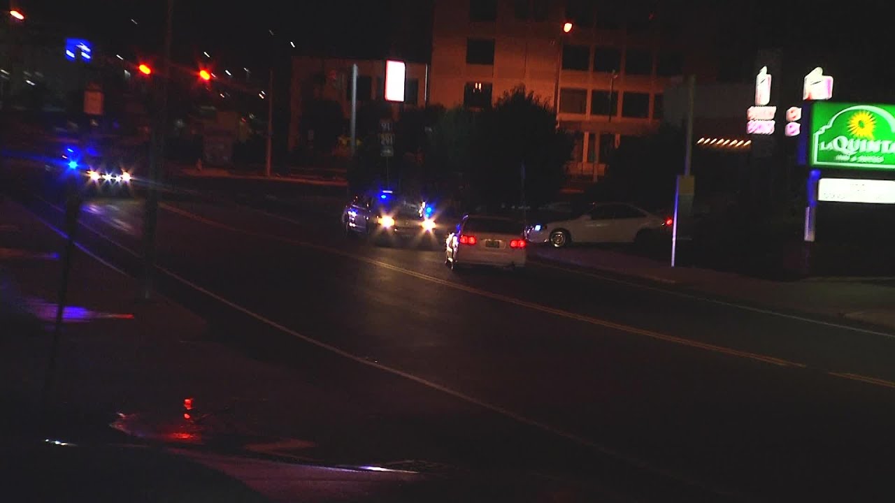Driver damages vehicles during police chase in Springfield - YouTube