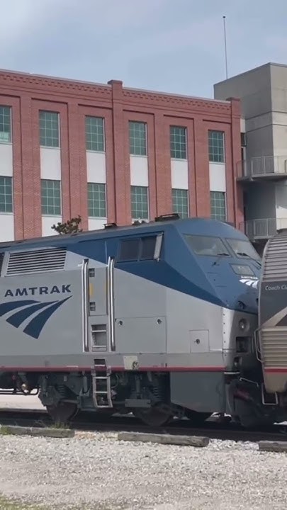 Amtrak 60 P42DC leads northbound Amtrak 40 The Floridian in YBor City, Fl!! #amtrak - YouTube