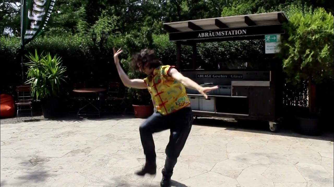 Illia Bukharov (Tanz) & Jianguo Lu (Chinesische Geige) | 5. Deutsch-Chinesischer Sommer - YouTube