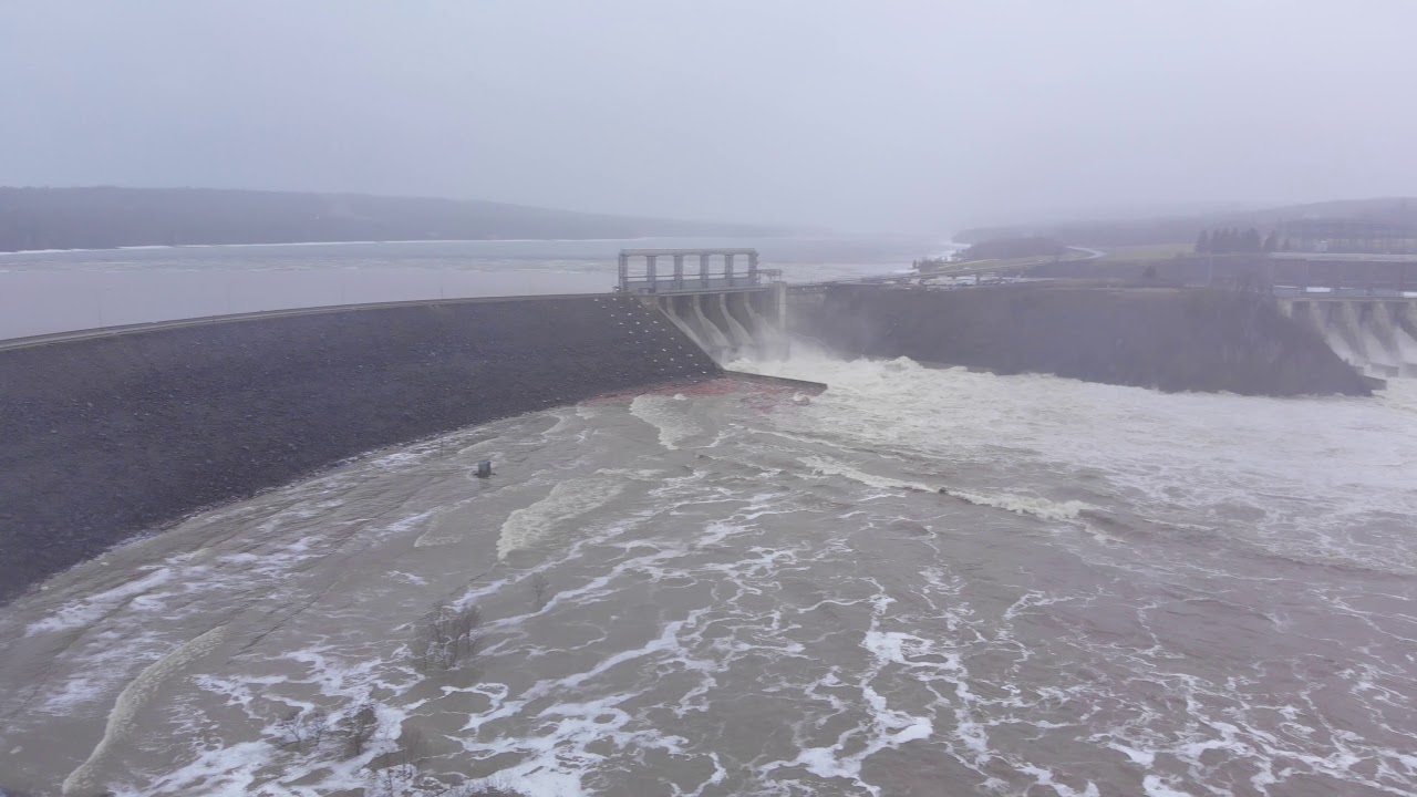 April 23 morning video from Mactaquac Dam,Fredericton,NB - YouTube