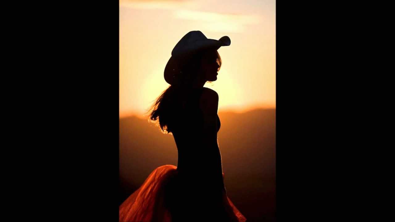 Beneath Still Waters. Emmylou Harris. - YouTube