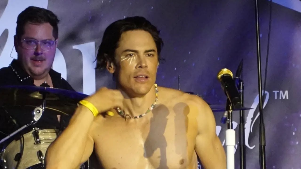 Shirtless Tom Sandoval performs with his cover band amid Scandoval ...