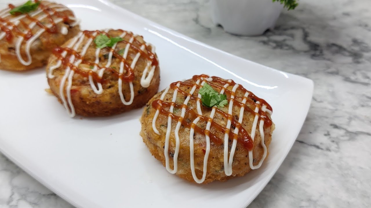 Crispy Pizza Gold Coins | Cheesy Pizza Coins | Bread Recipe | New ...