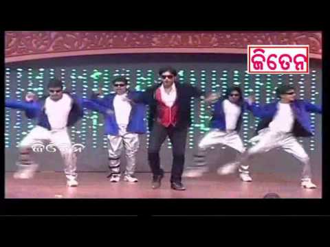 Superstar Arindam Roy PERFOMANCE At 4th E TV CINE AWARD 2013 - YouTube