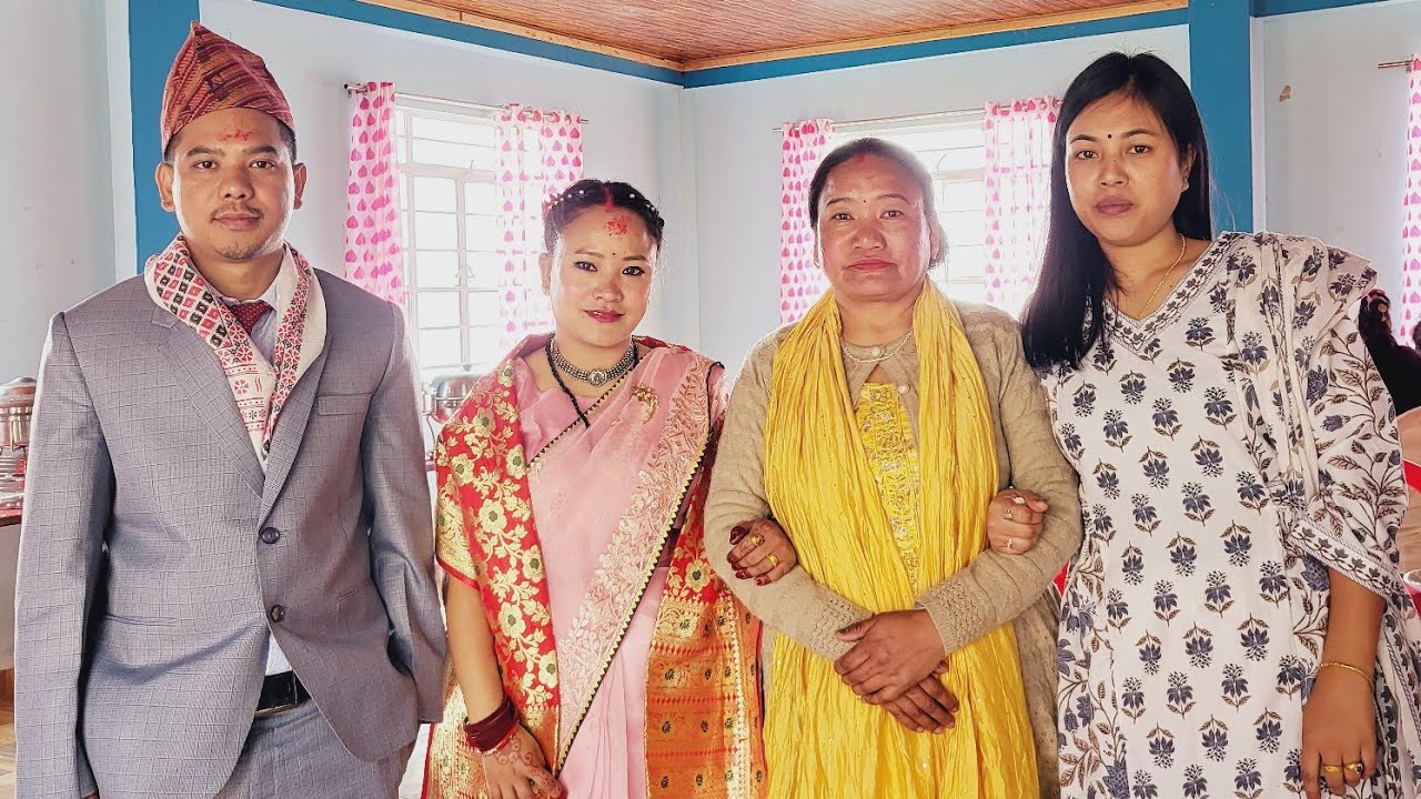 Gorkhali Dance | Dhok Bhet Gorkhali Culture - YouTube