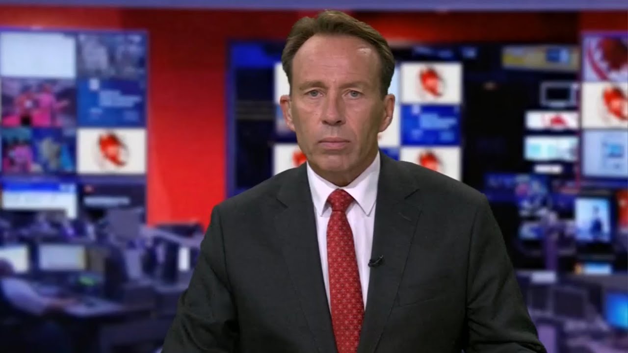 BBC News Blooper - Presenter's mic unmuted during channel promos and countdown (15 August 2022 ...