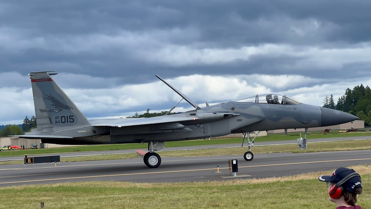 F-15C & F-15EX Flybys- Saturday Oregon Airshow May 2025 - YouTube