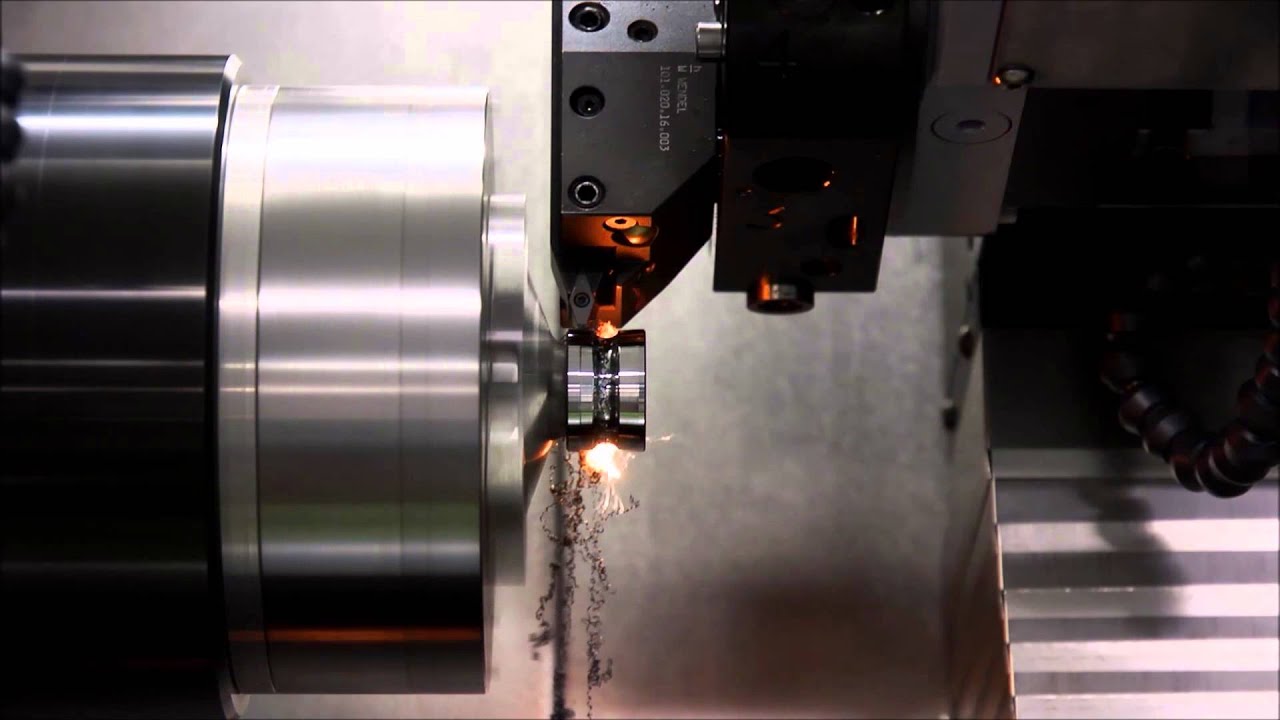 Demonstration of the hard turning process - YouTube