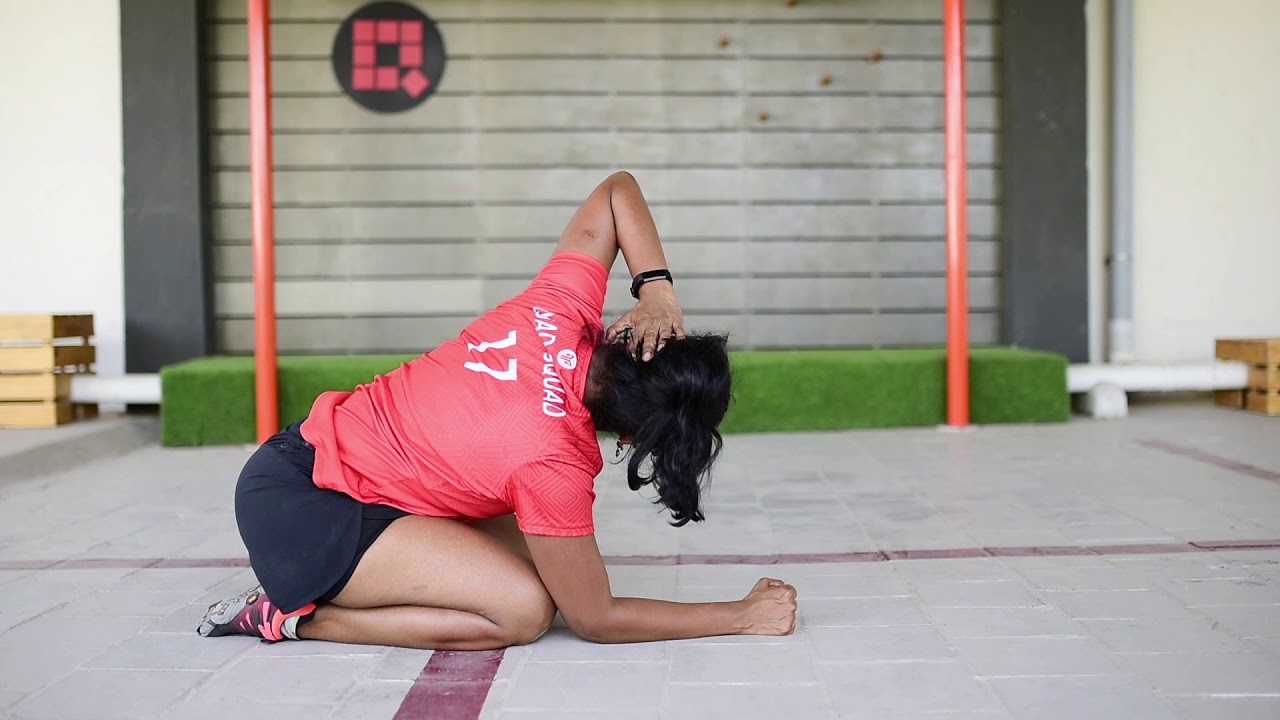 The Quad - Movement Tutorial - 'T' Spine Rotations Variation 1 - YouTube