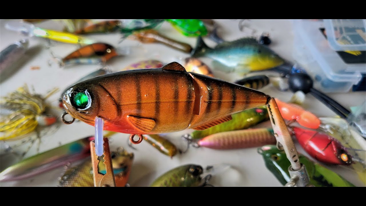 How to Airbrush a perch pattern - YouTube
