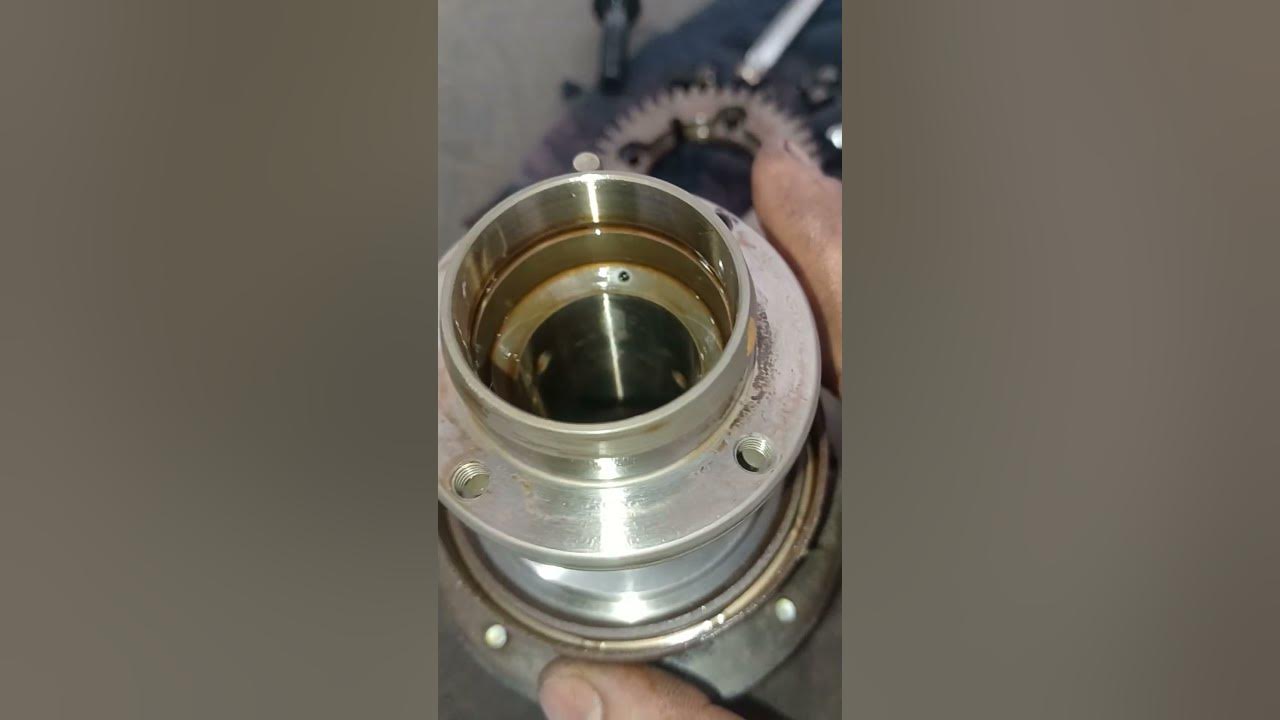 2uz-fe how to remove camshaft seal - YouTube