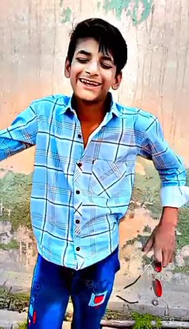 Kitne aakaro ho tum#shortvideo #viral - YouTube