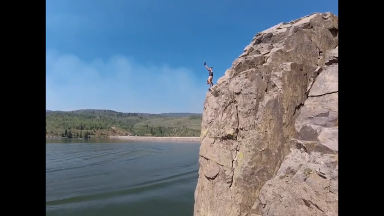 Cliff jumping in CO Green Mountain Reservoir 2017 - YouTube