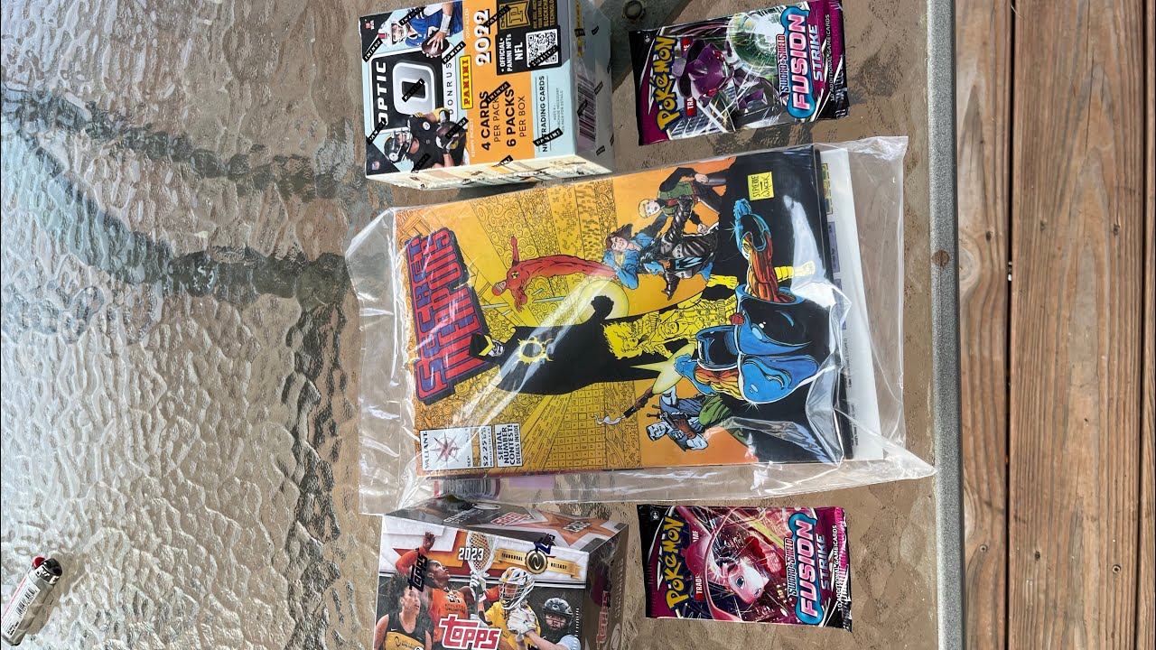 Live (premier) ripping card and comic packs - making new friends ...