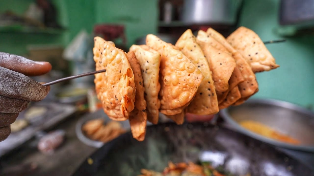 Puri Dham Famous Evening SNACK’s Only Rs.10/- | Odisha Food Tour ...
