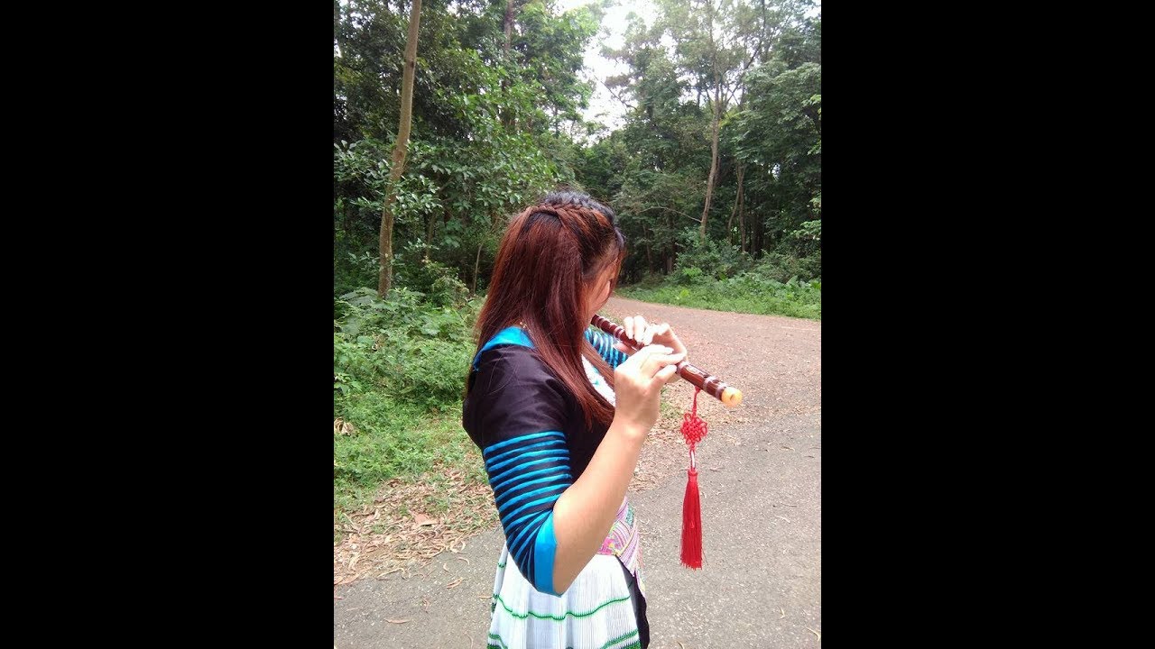 Txiv Lub Xim Xaus cover by Maiv Xyooj Yaj - YouTube