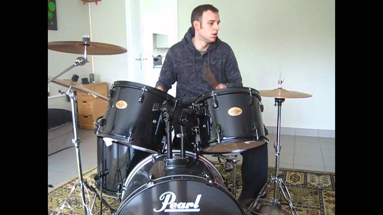 Mike's short drumsession on Pearl Target - YouTube