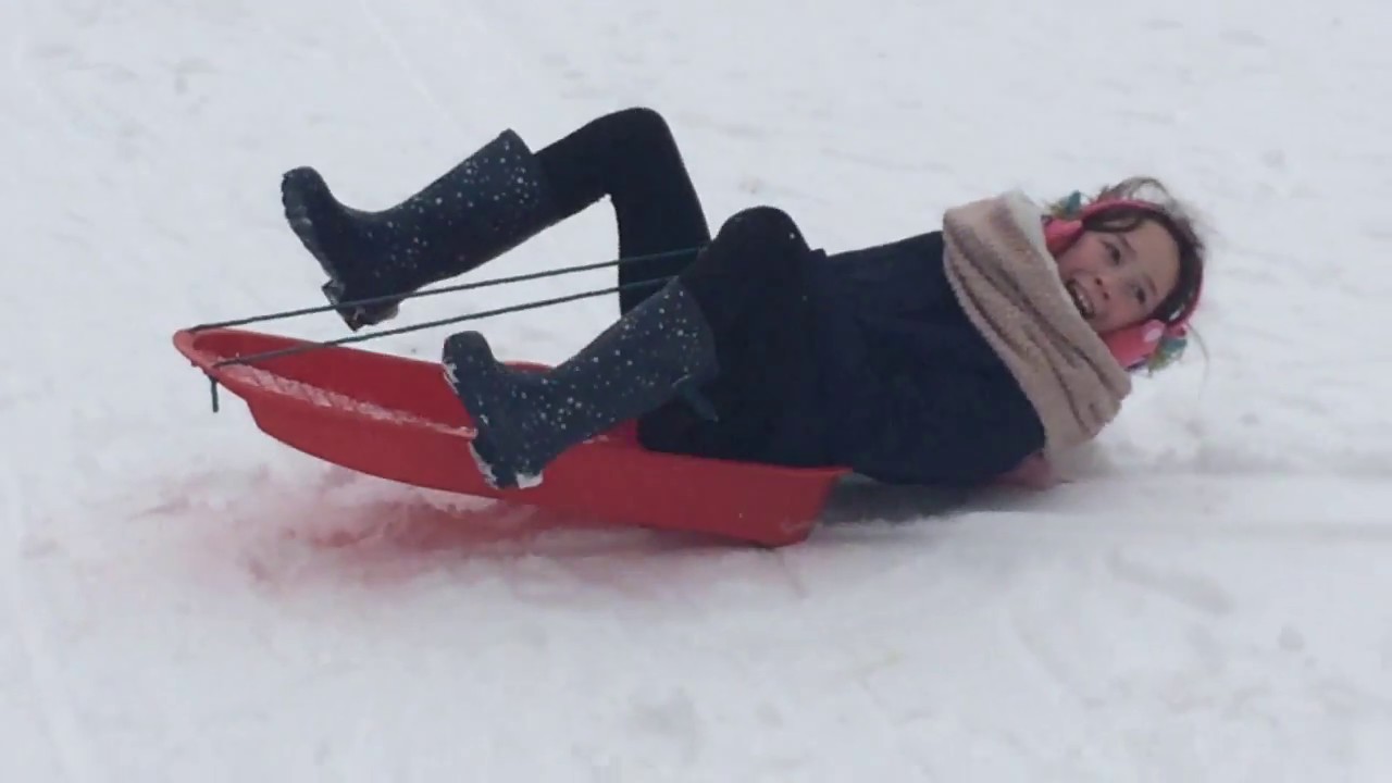 Reid Park Forfar Sledging - YouTube