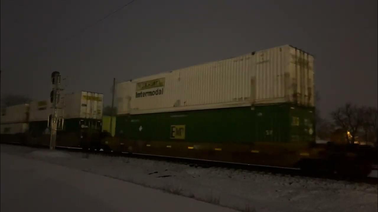 NS 28C clears Muncie - YouTube