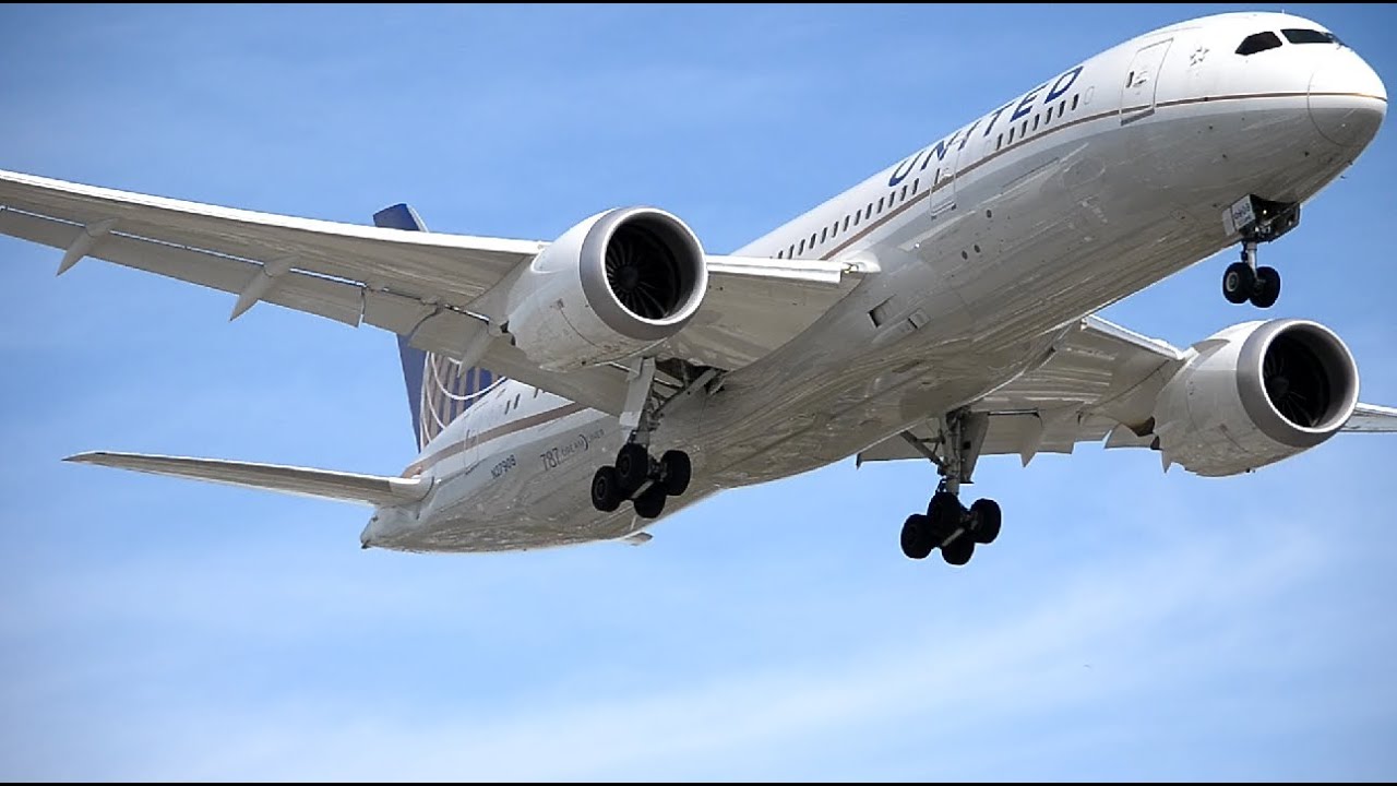 United Airlines Boeing 787-800 [N27908] Landing At LAX - YouTube