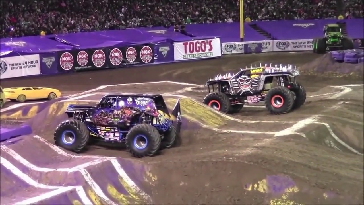 Monster Jam Anaheim 2014 February Racing Competition - YouTube