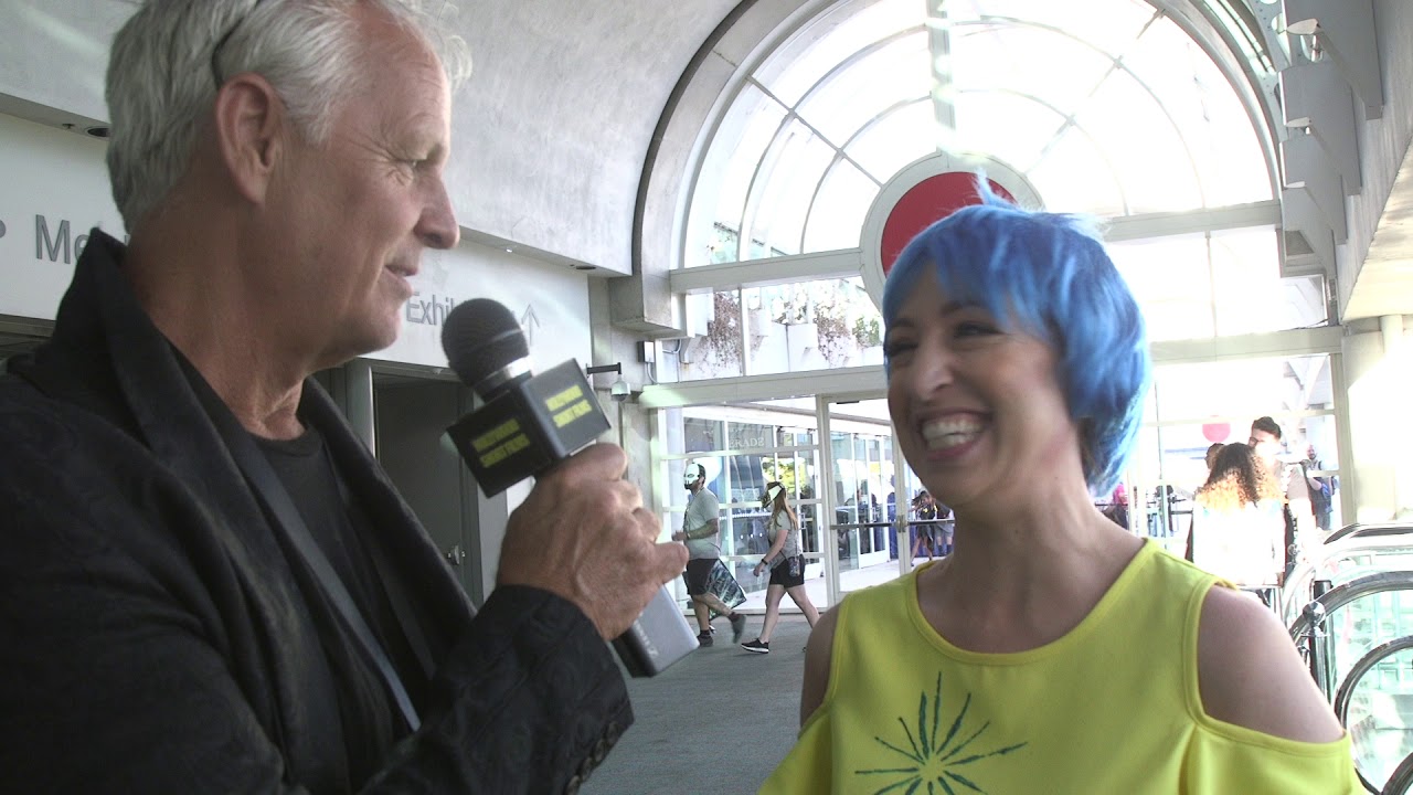 Comic Con 2019 Interview with Emily as "Joy" from Pixar's Inside Out ...