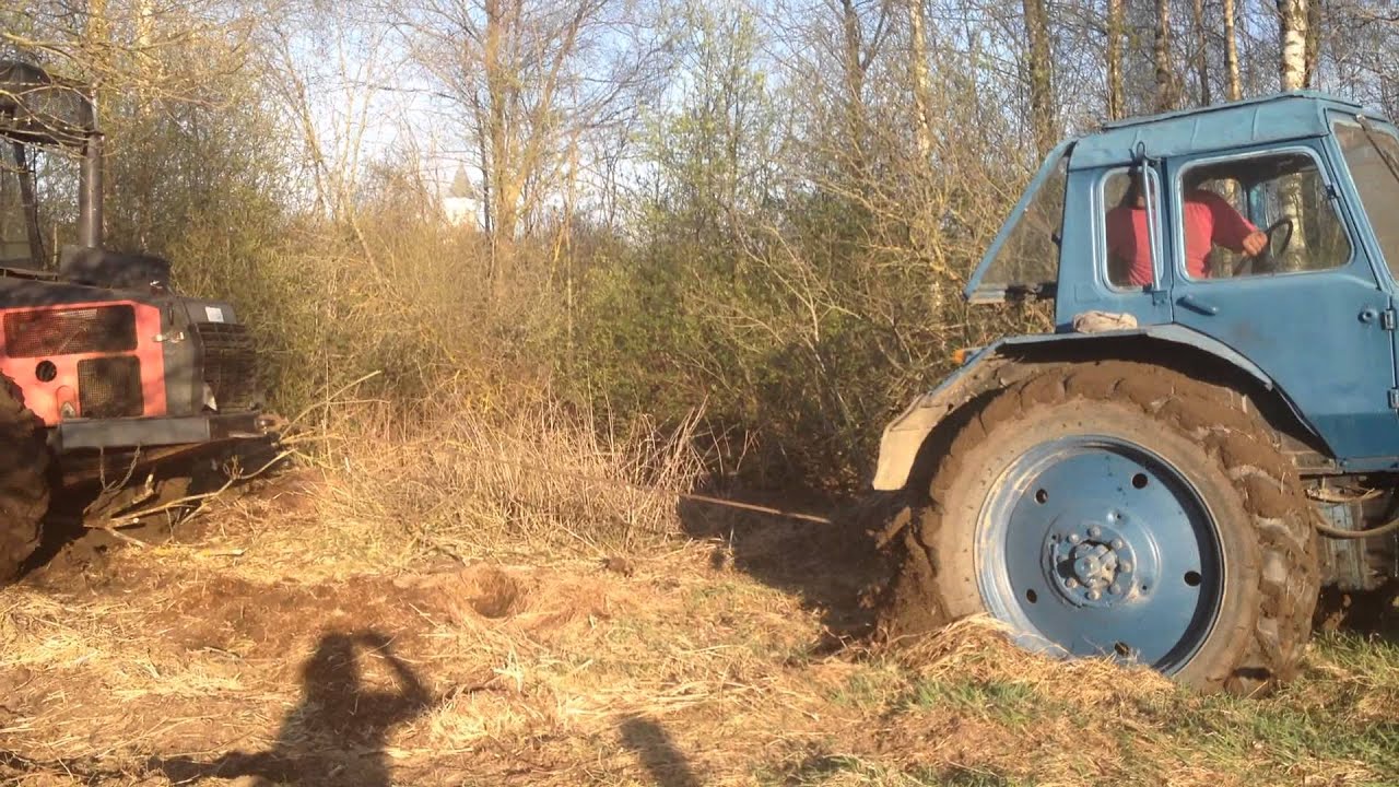 Valmet 902 and MTZ 80 together in Papilys (Lithuania) - YouTube