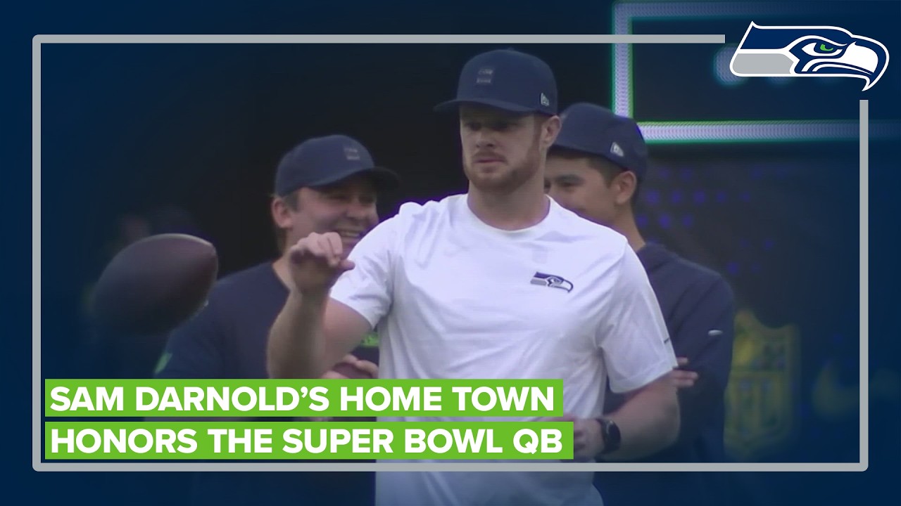 Sam Darnold's home town honors their local hero - YouTube