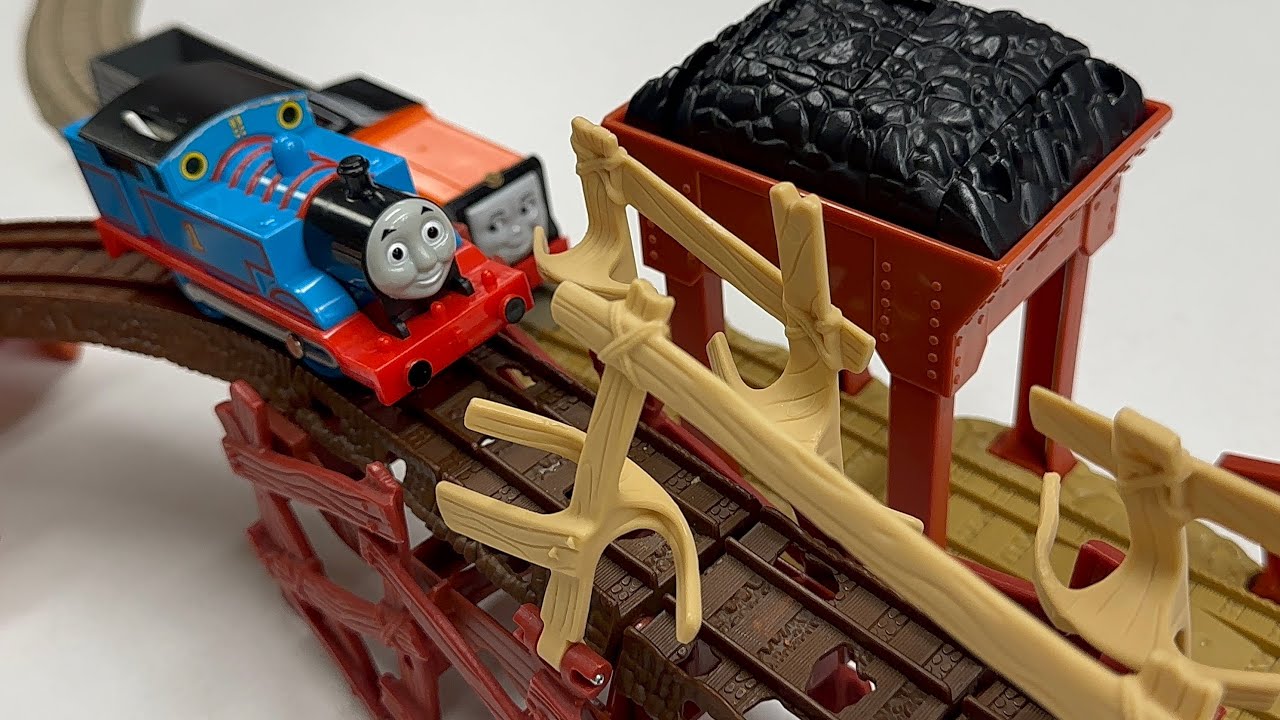 Shake Shake Bridge - Trackmaster Thomas and Friends Train - YouTube
