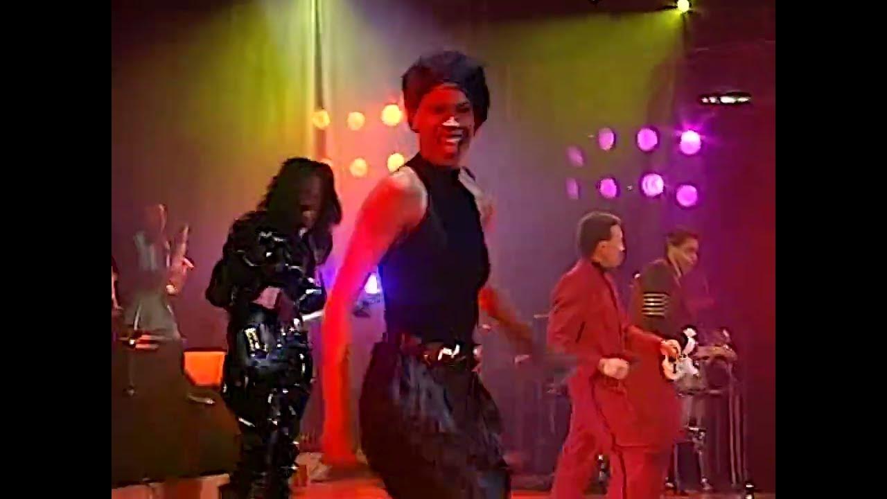 Earth, Wind & Fire - Let Your Feelings Show (Live in Japan 1995) [4K Upscale | Remastered] - YouTube