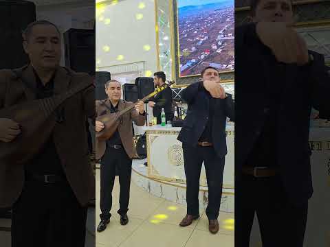 Əlini,  dilini, bir də gözünü  Ucalmaq istəsən düz saxla bala. Elsan Eloglu.  Seyfəli məclisi