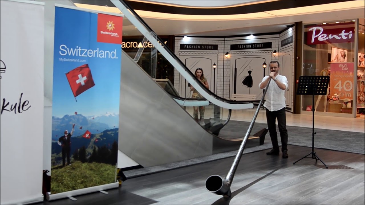 Swiss National Day Alphorn Concert - YouTube