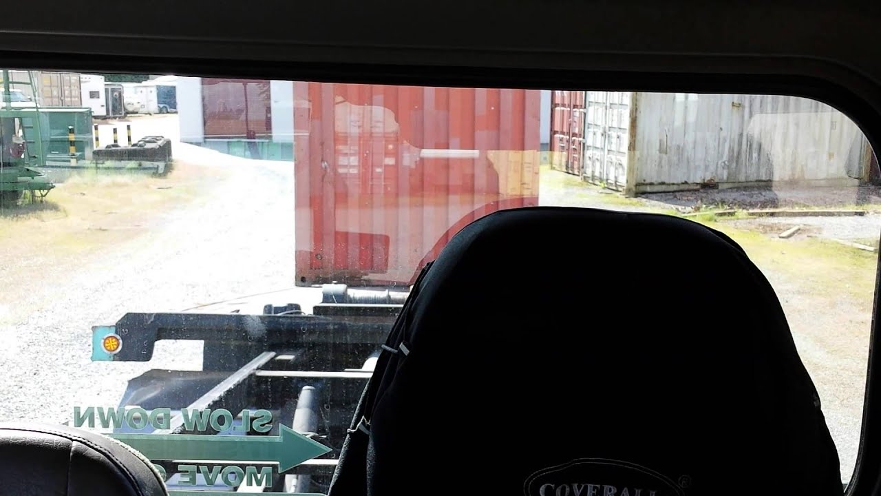 Quick load of 20 foot container - YouTube