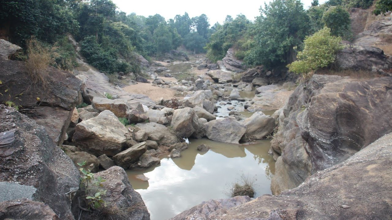 Latehar tourism Vlog // Ghagri river घघरी नदी// Hidden Place in latehar ...