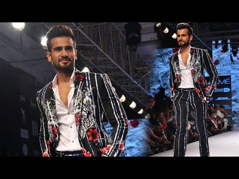 Karan Tacker Turns Showstopper For Ken Ferns @ Lakme Fashion Week 2015