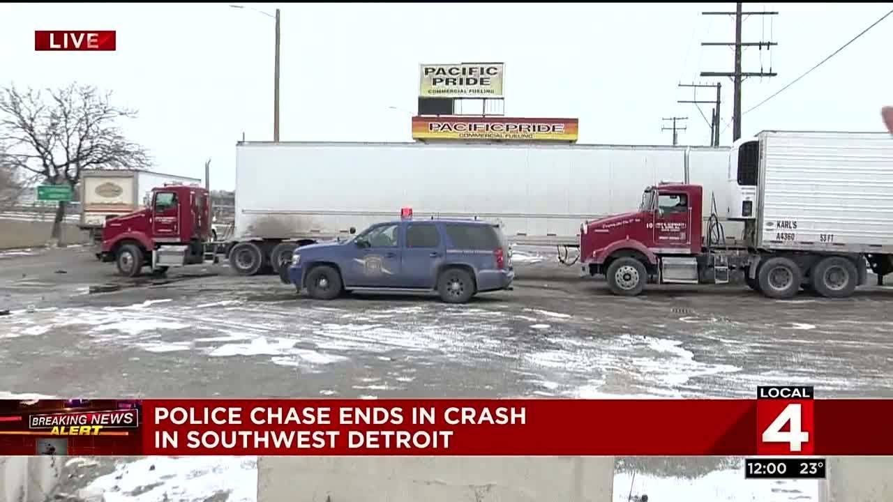 Police chase ends in crash in southwest Detroit - YouTube