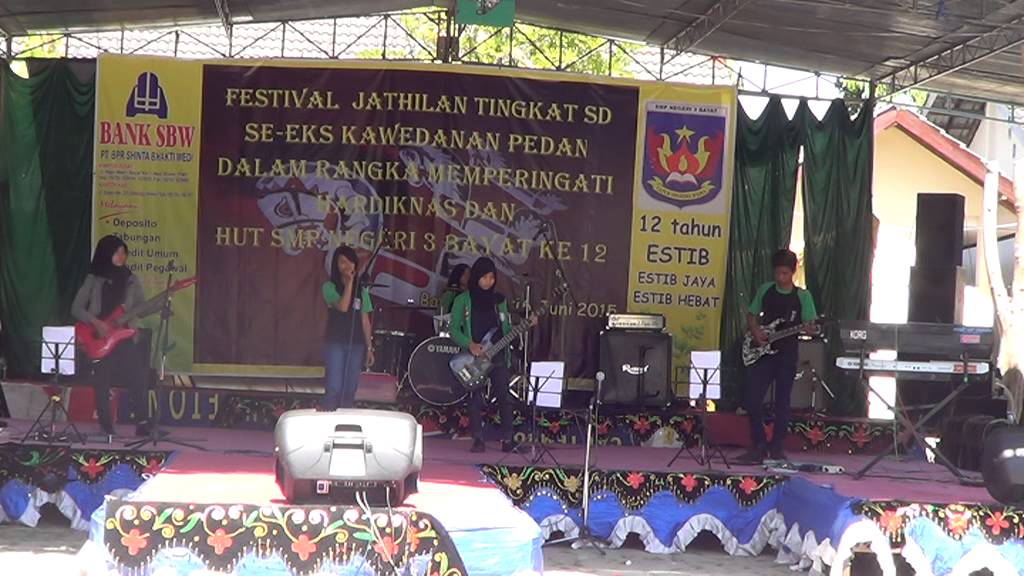 Pisah-Ocha Rock Band-SMPN 3 Bayat, Klaten - YouTube