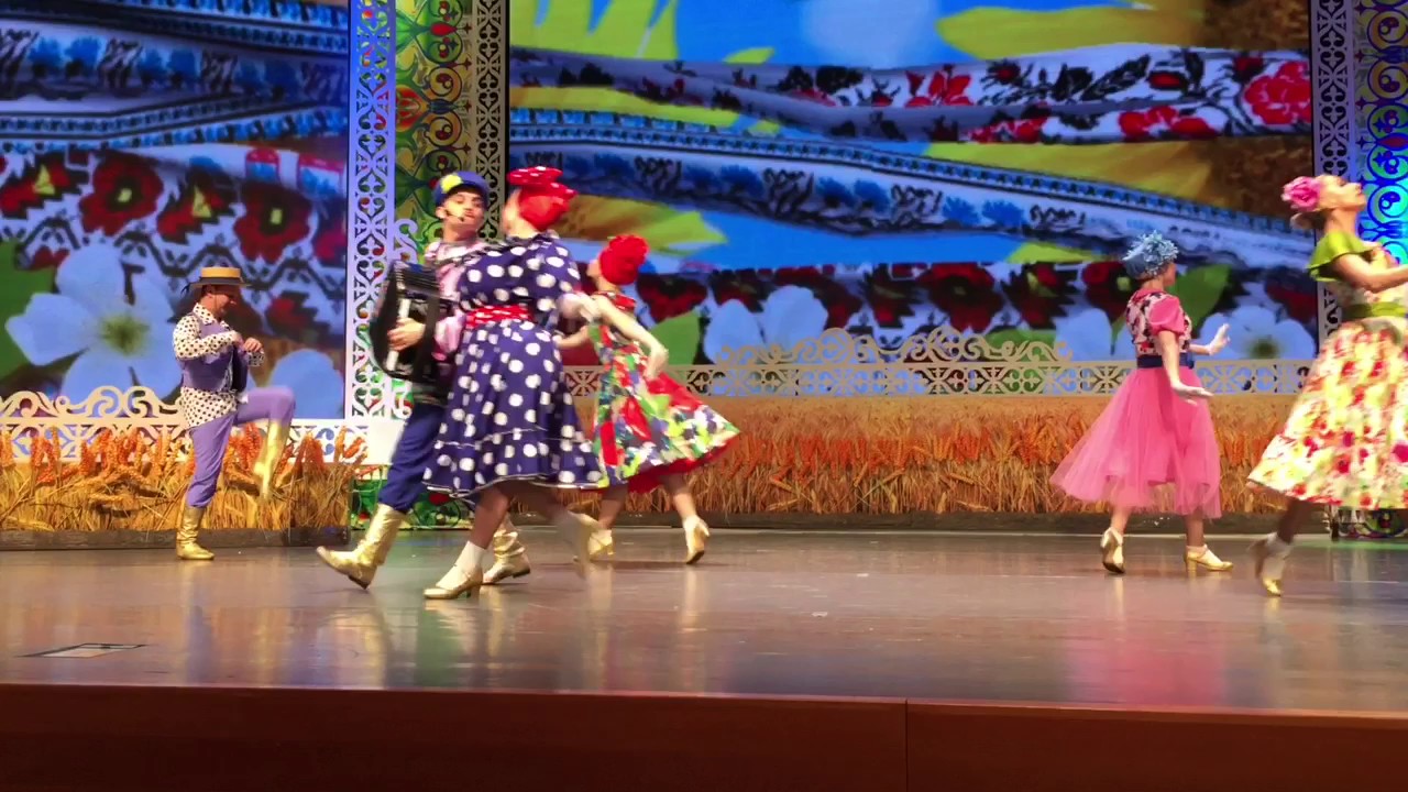 Russian Folklore Show - YouTube