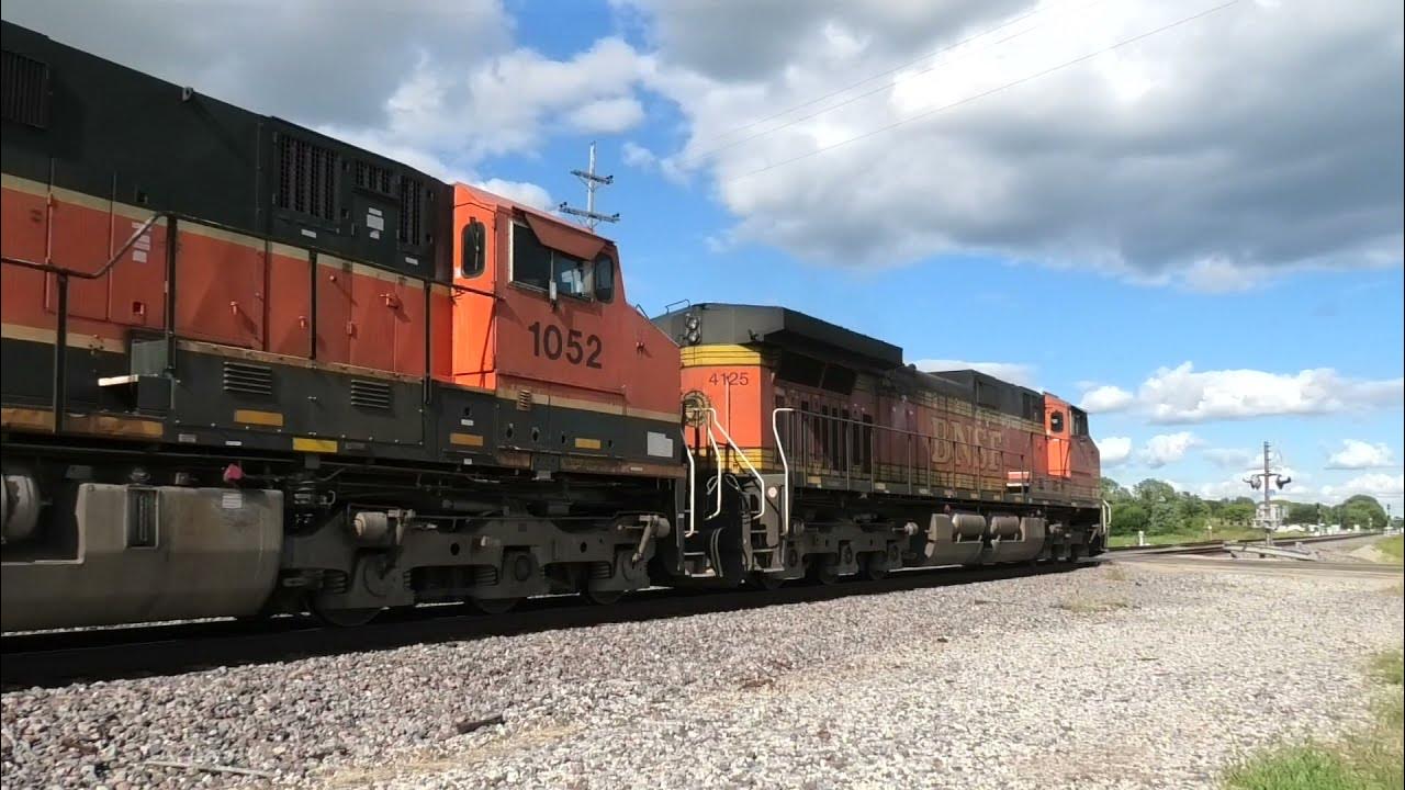 Mutt RS3K! BNSF 4125 East in Edelstein, IL 9/9/21 - YouTube