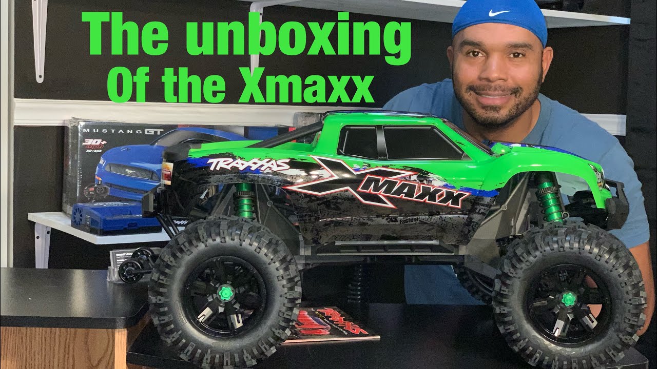 The unboxing of the Traxxas Xmaxx - YouTube