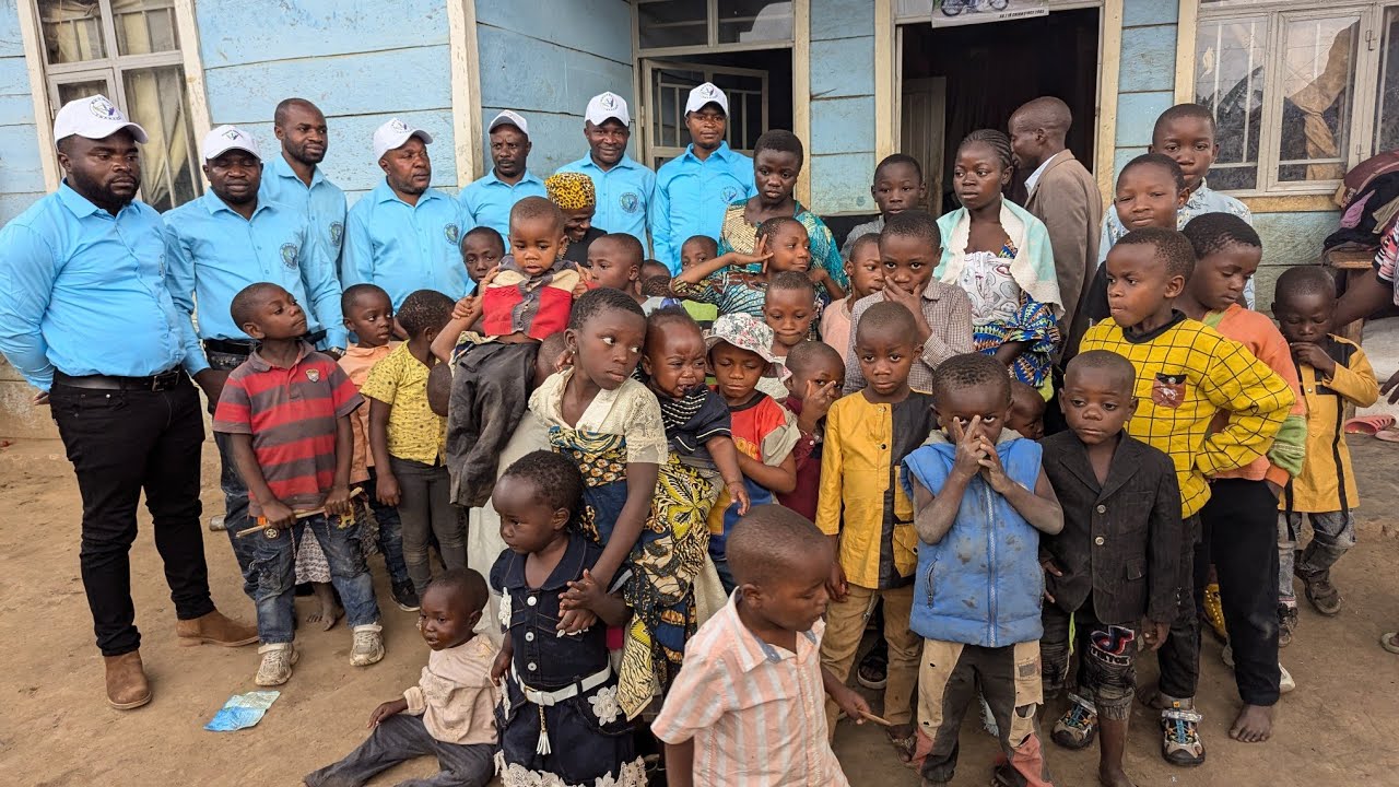 BUTEMBO : VISITE DES ORPHELINS PAR L'ASSOCIATION TWANZANE - YouTube