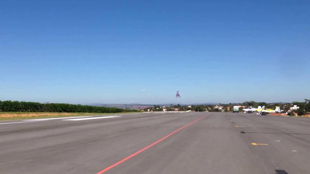 Take Off Beechcraft Baron 58 N33TK from SWVW Furnaspark - Brazil - YouTube