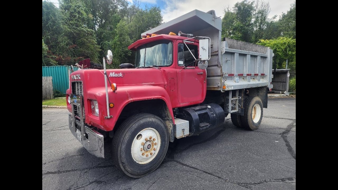 MACK R-MODEL Single Axle Dump for Sale on IRONMARTONLINE...$15,000 ...