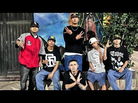 RmzMexa// "ES TARDE" // (Vídeo Oficial)🥀💀 - YouTube