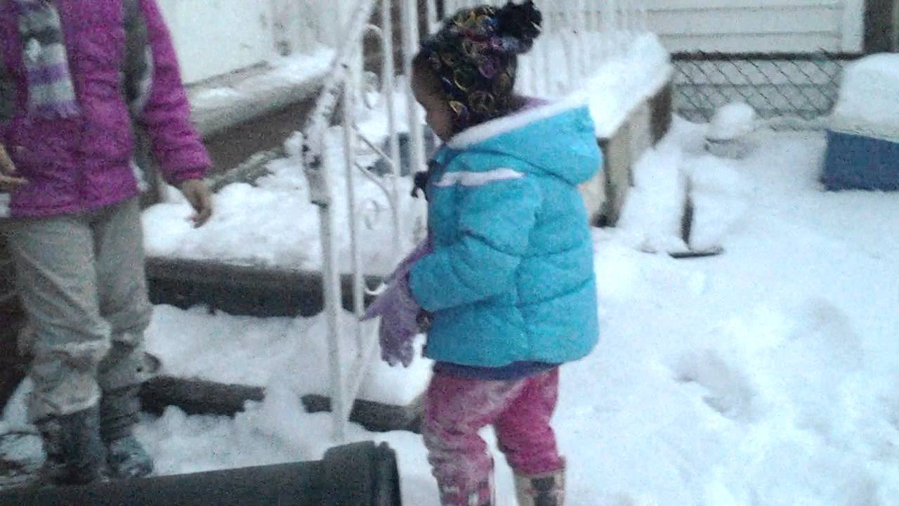 Little girl crying in the snow - YouTube