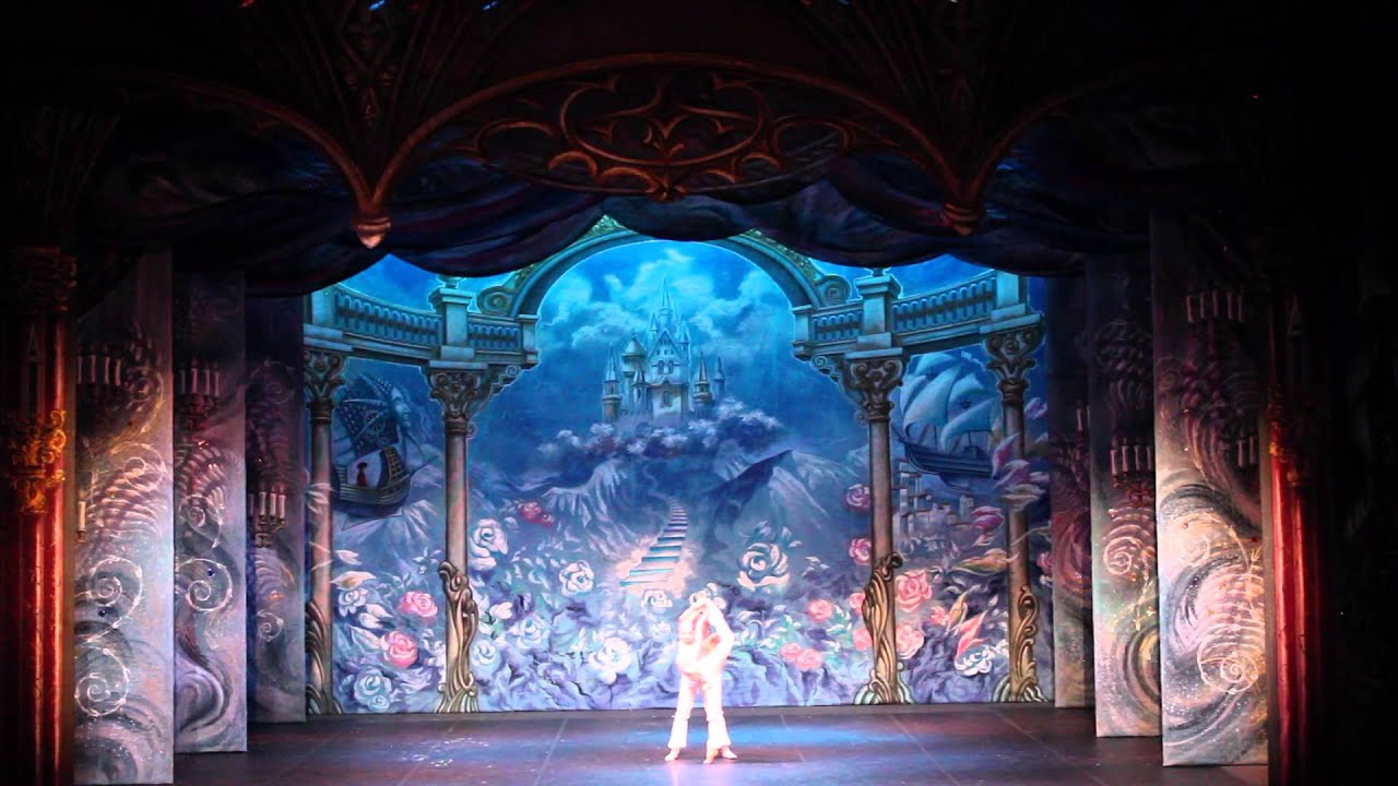 Royal Czech Ballet - Nutcracker - YouTube