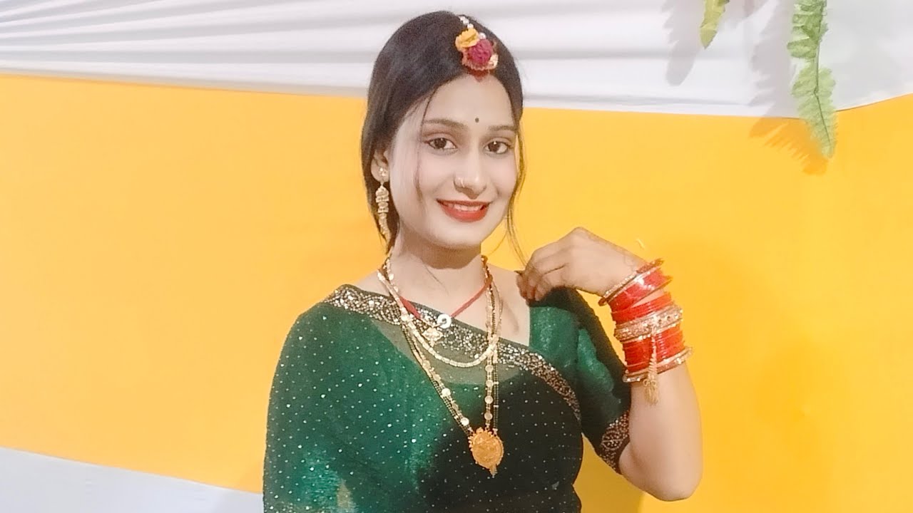 Pooja sing is live - YouTube